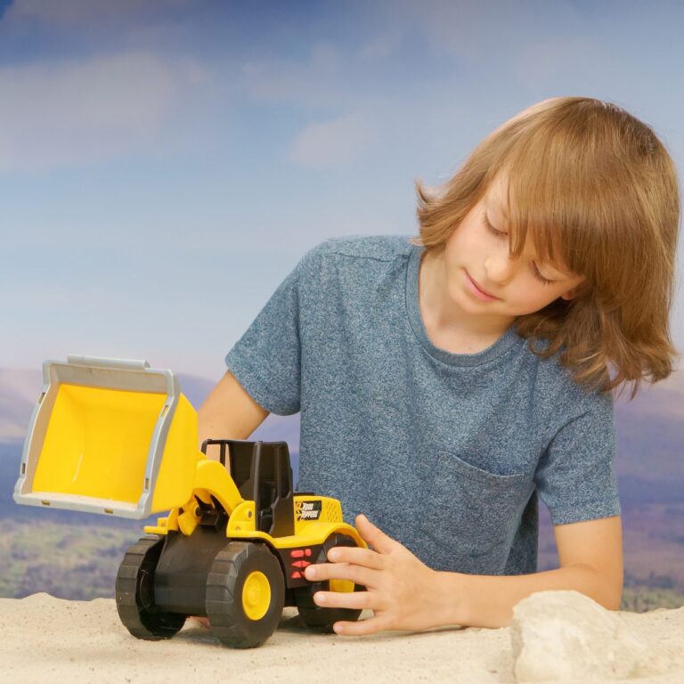 Nikko Mega Fleet Light and Sound 12" Wheel Loader | Toytastic